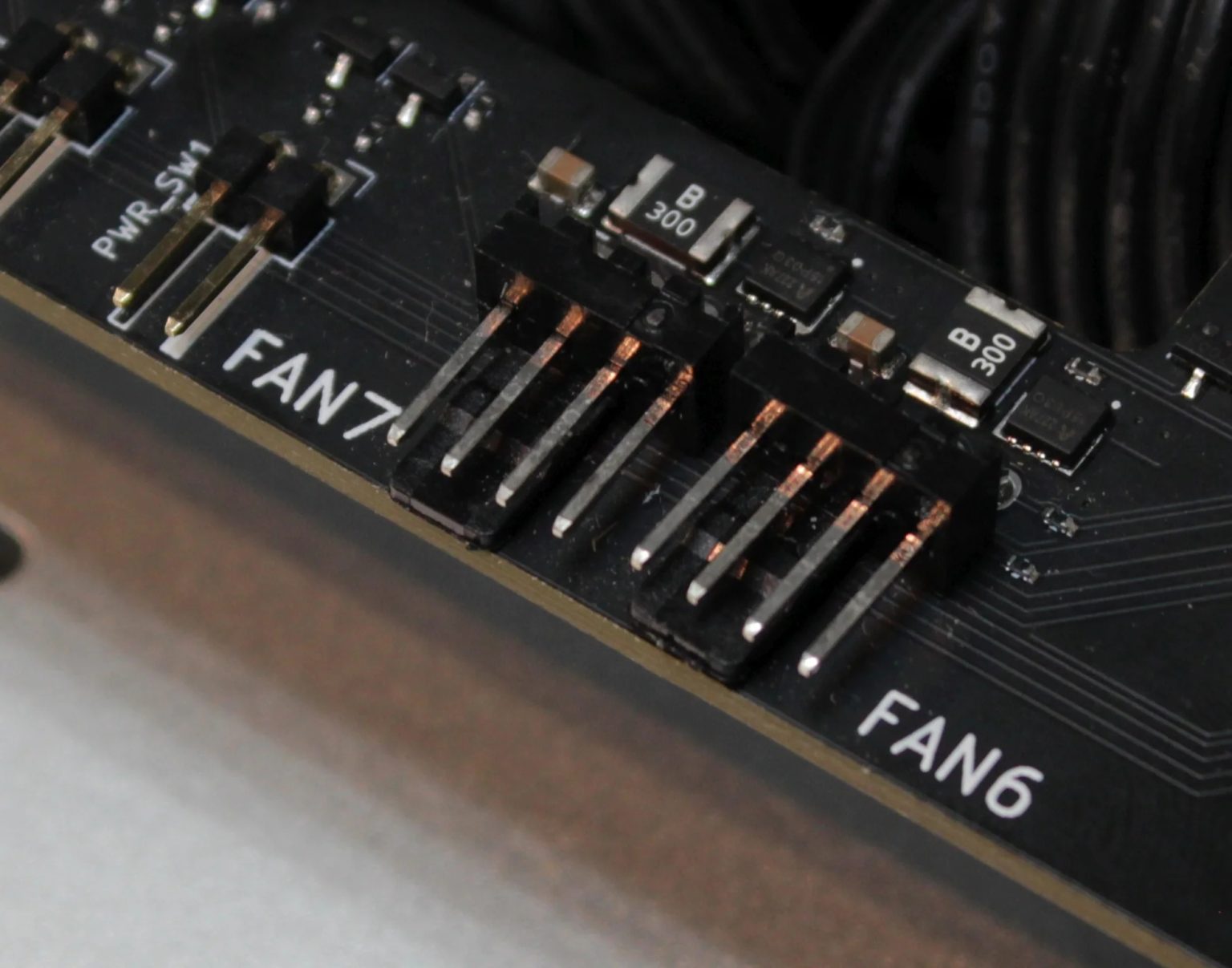 BENCHLAB - ElmorLabs